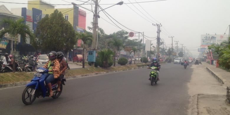 Jarak Pandang di Pekanbaru Hanya 700 Meter, Ini Sebabnya - Pekanbaru.go.id Jarak Pandang di Pekanbaru Hanya 700 Meter, Ini Sebabnya - Pekanbaru.go.id